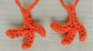 Super Cute Crochet Chicken Chick Free Pattern