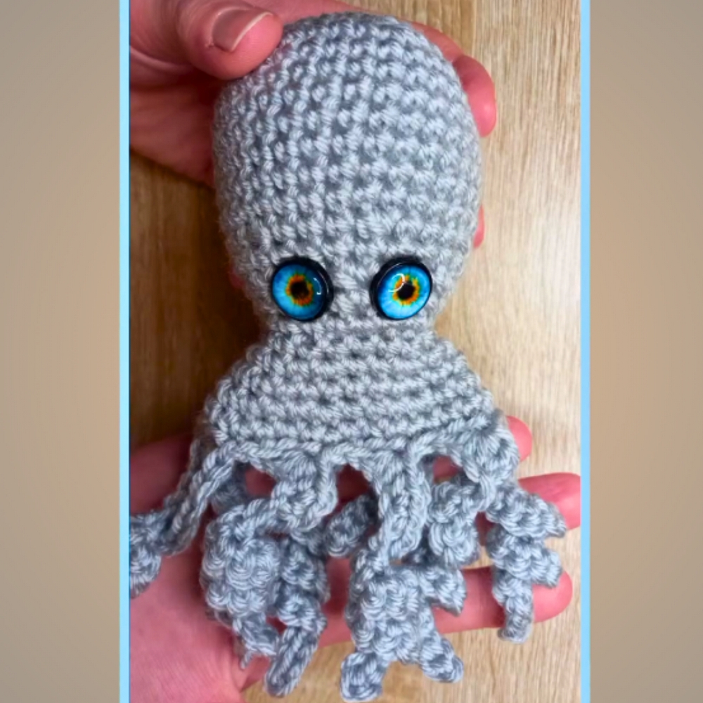 Stylish Crochet Octopus Pattern for Nursery Decor