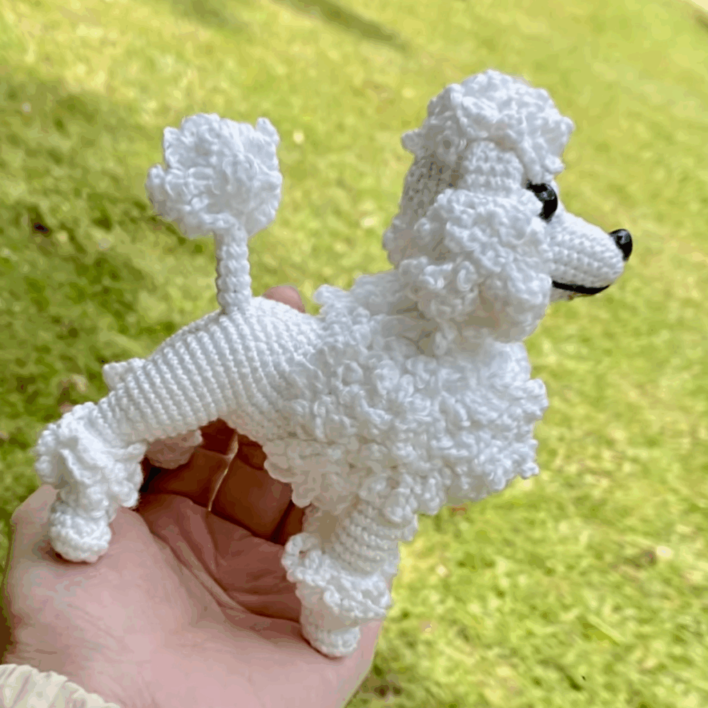 Adorable Crochet Poodle Dog for Pet Lovers’ Keepsakes