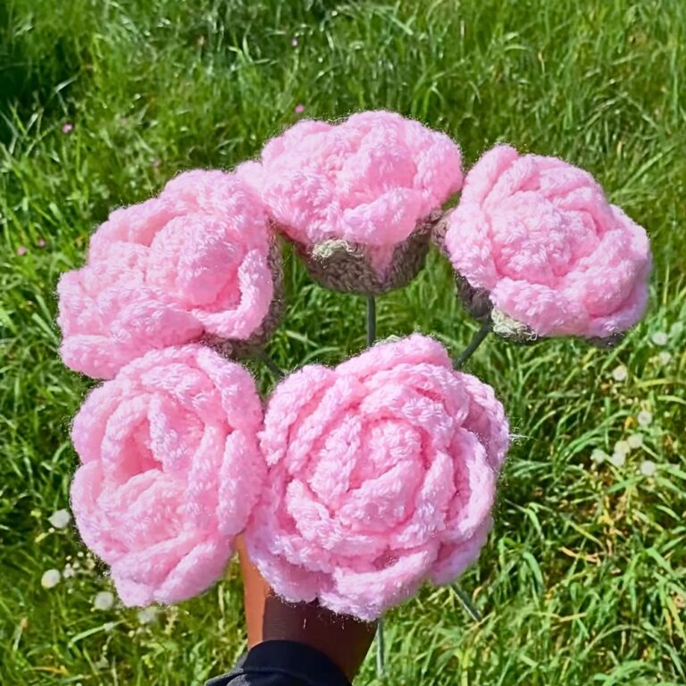 5 Free Crochet Cardinal Patterns For Amigurumi & Cozies!