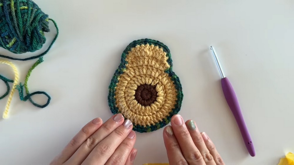 Avocado Motif Coaster Free Crochet Pattern – Step by Step Guide
