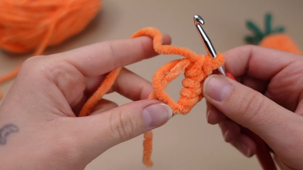 Free Crochet Carrot Pattern for Easter Baskets